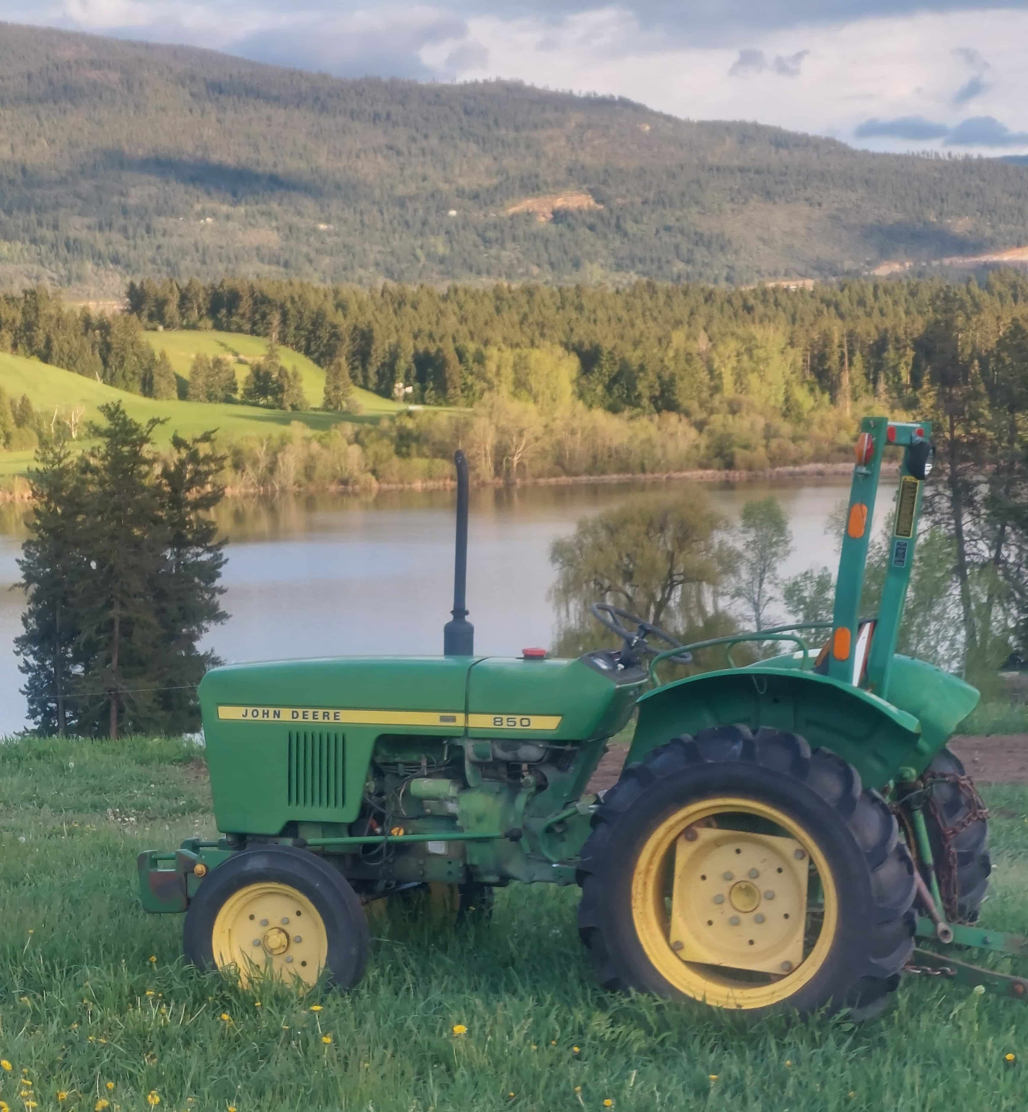 Home - Blue Grass Farm | Events & Accommodations | Armstrong BC